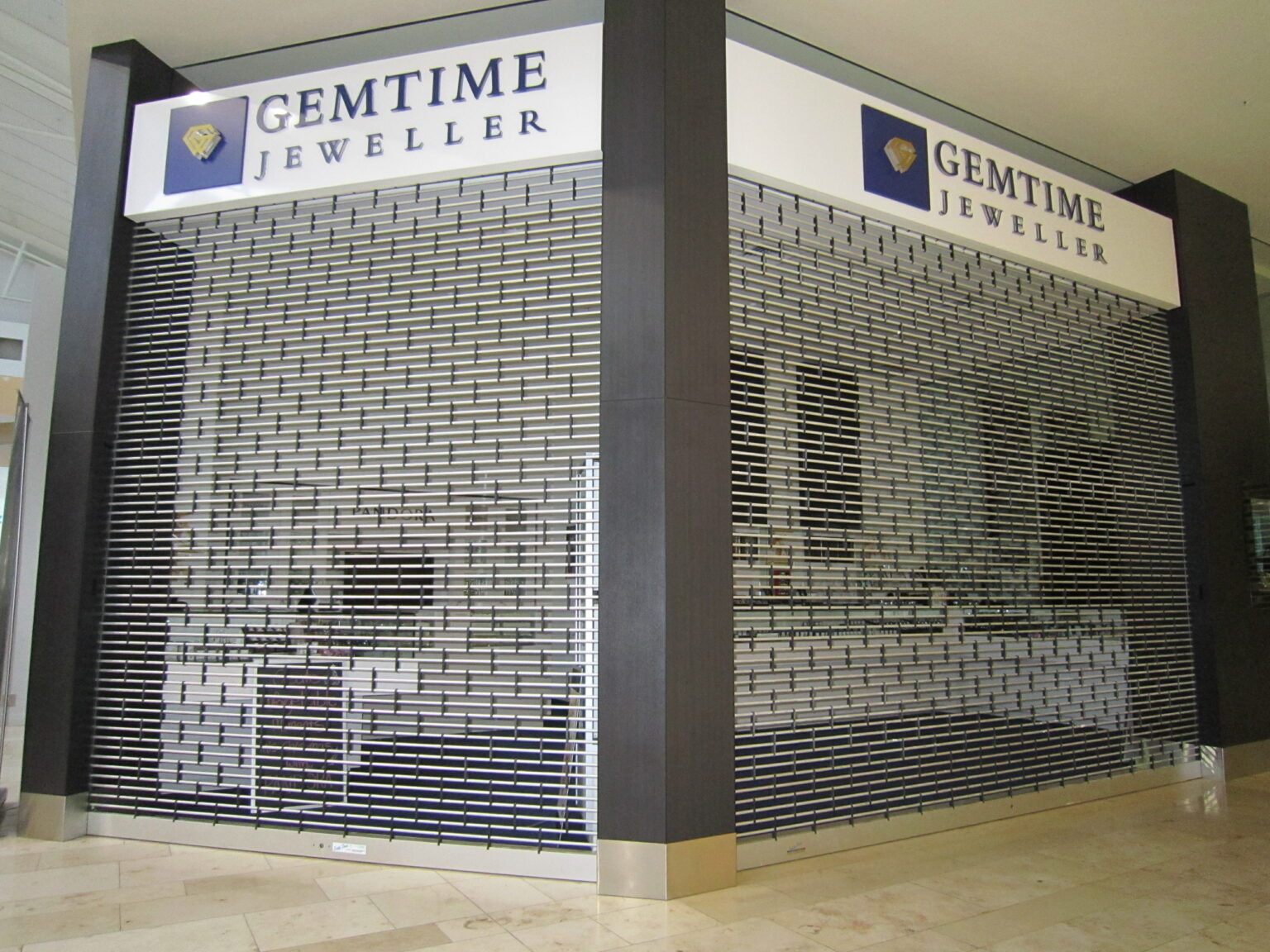 Atlas | 12mm Aluminium Roller Grille | Scotty Doors