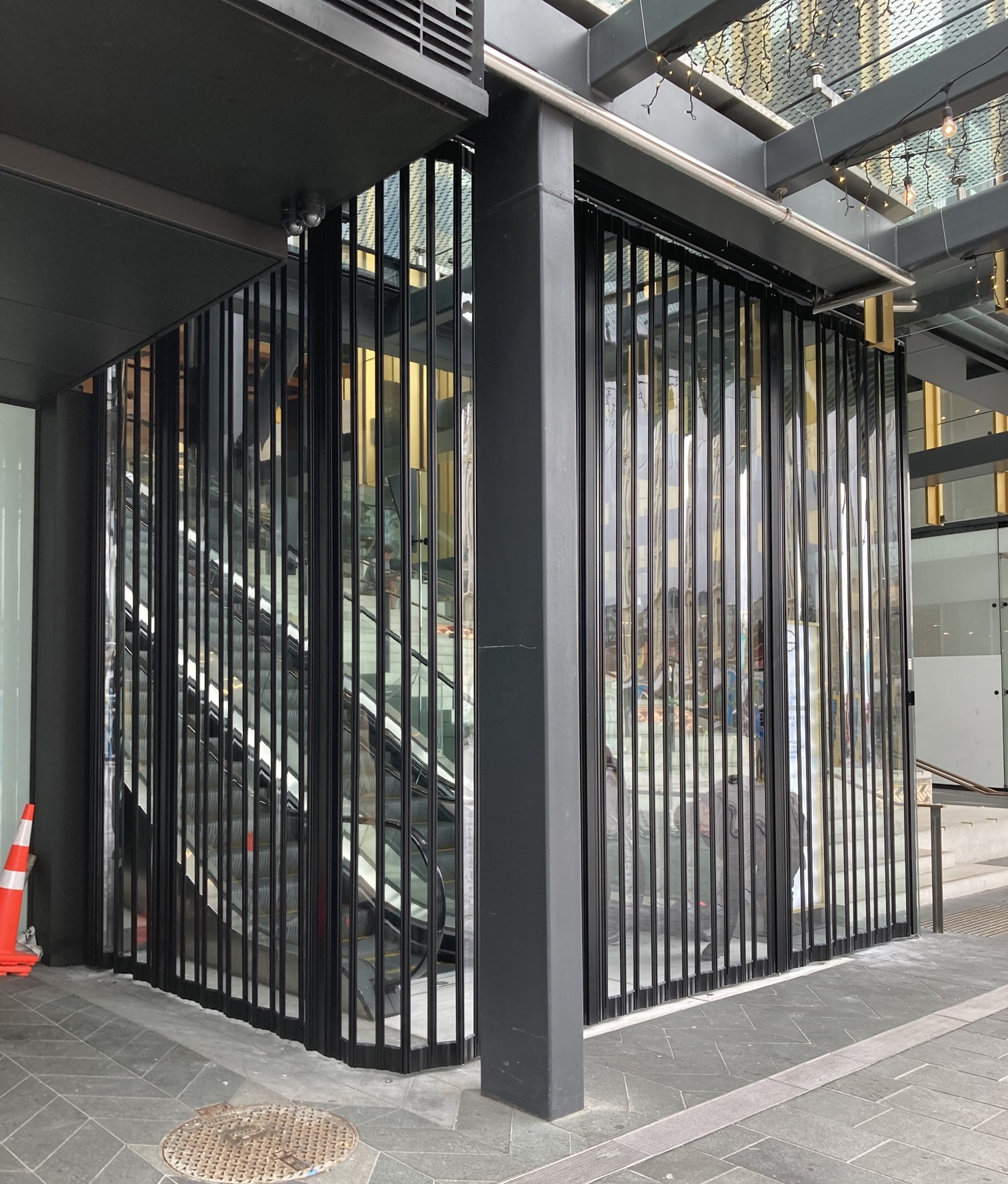 Meridian Slimline | Folding Closure | Scotty Doors