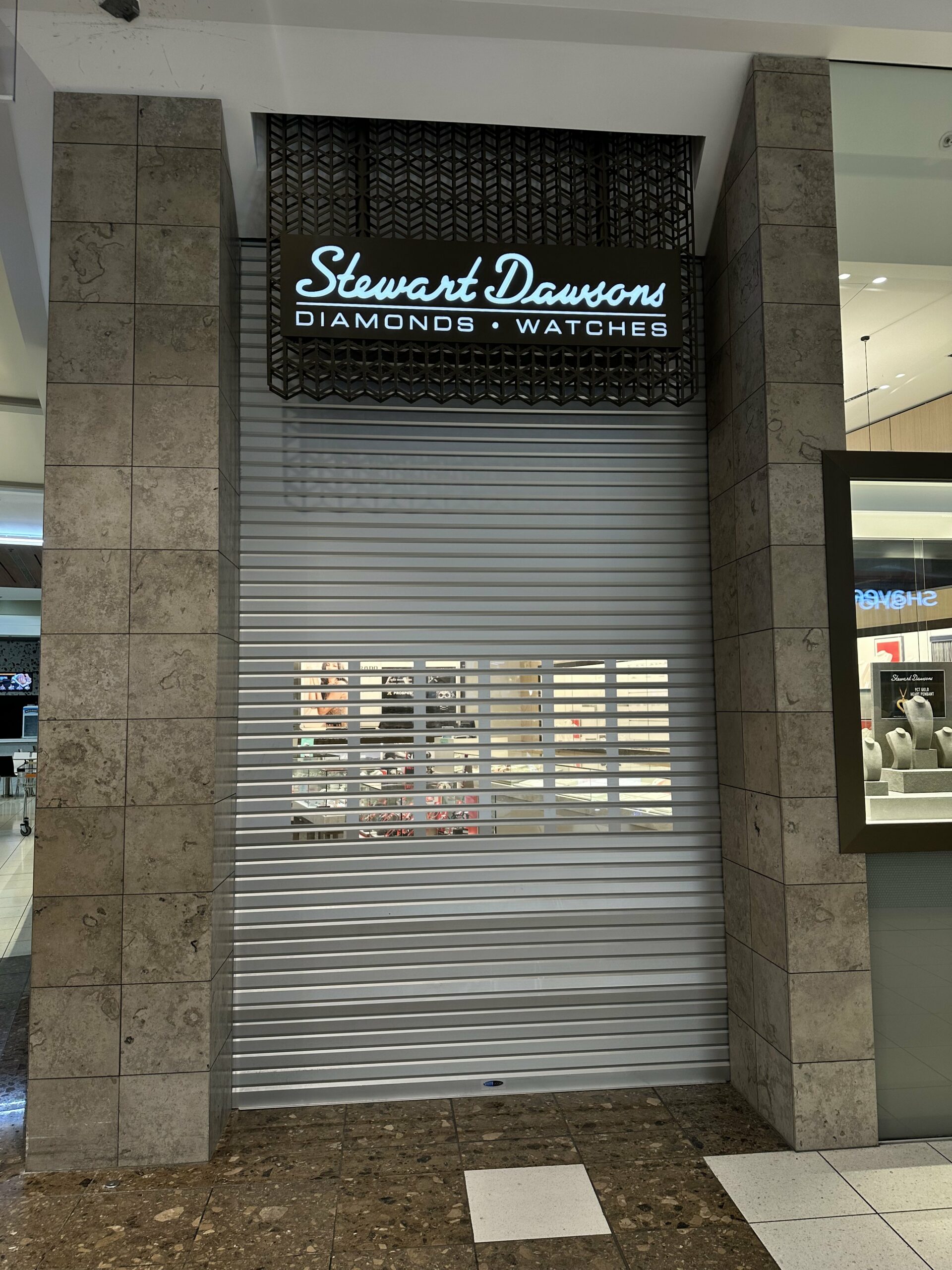 Sentinel | Aluminium Vision Roller Shutter | Scotty Doors